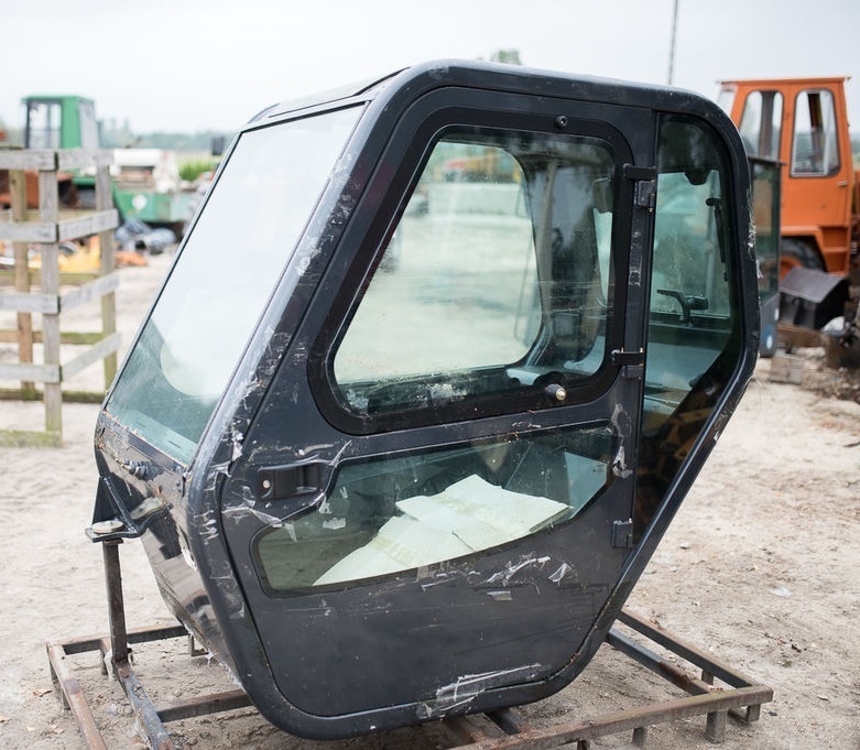 Cabine Manitou | Pièces Poids Lourds | SGM